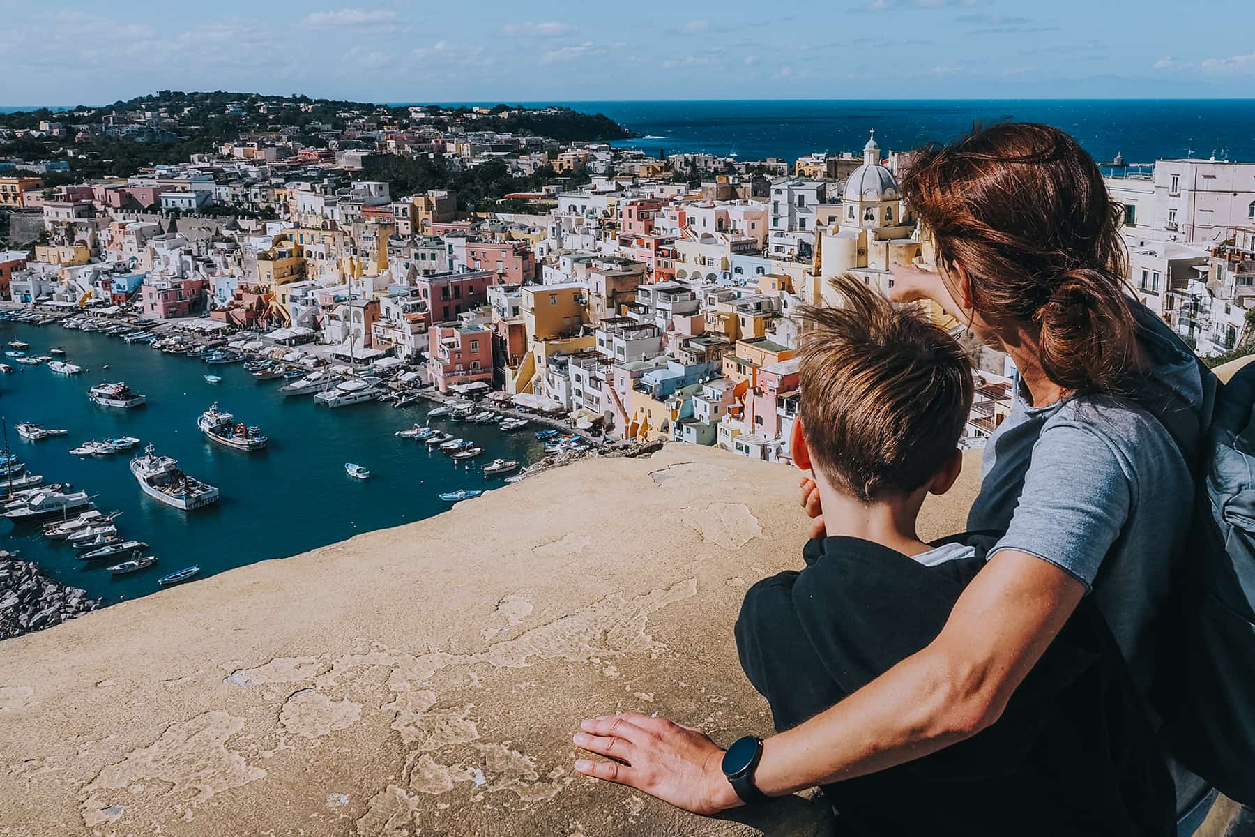 Süditalien im Herbst: Procida - Travelisto - Familien-Reiseblog